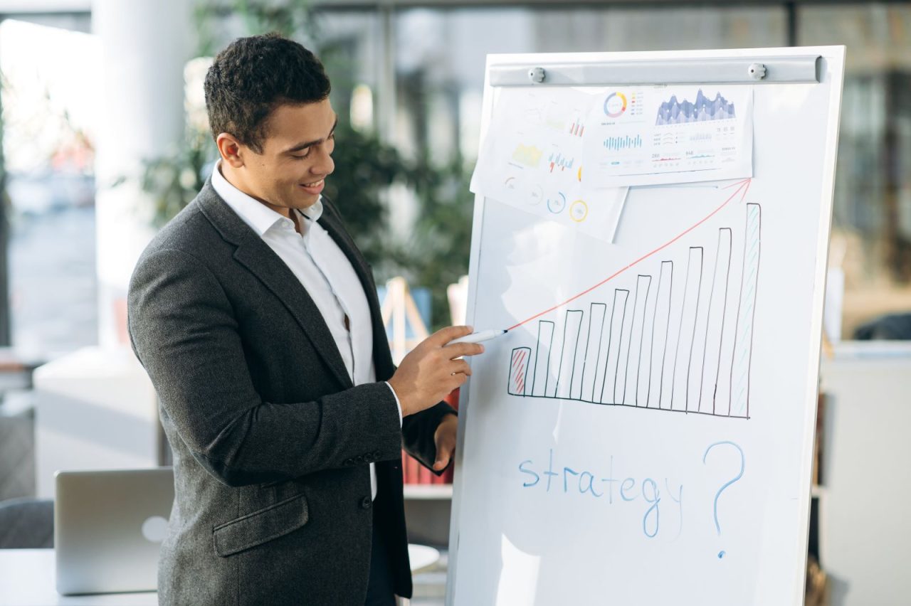 Sales Management Course: Transforming Your Approach - Sales Guru